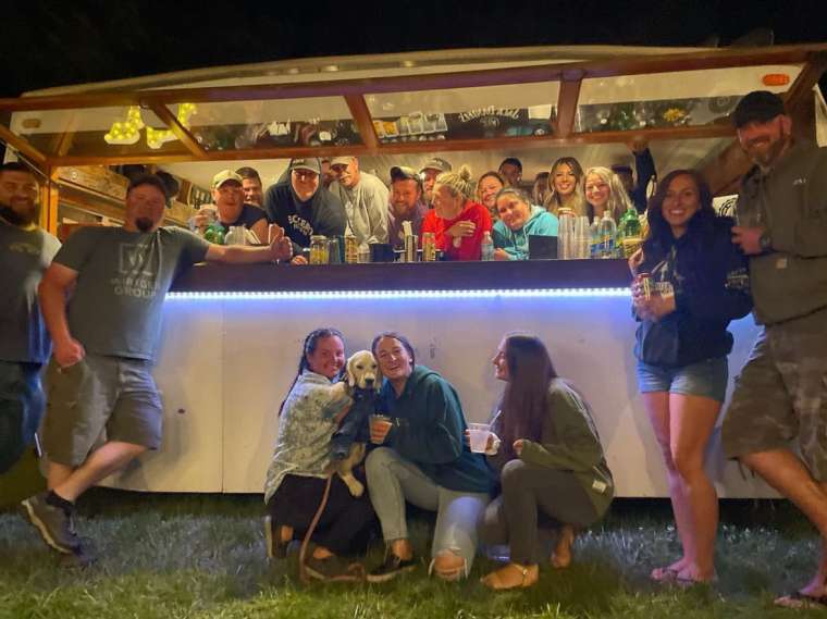 The Mobile Pub – We Bring The Party To You.