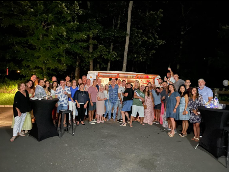 The Mobile Pub – We Bring The Party To You.